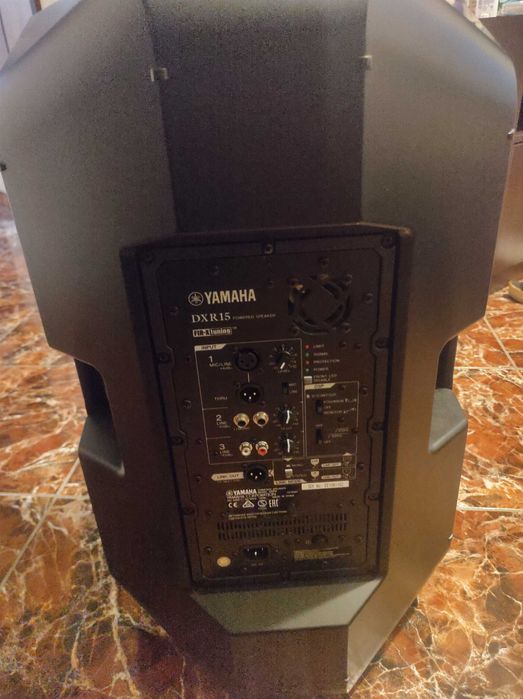 Boxe active Yamaha DXR15 cu huse & Mixer Yamaha MG12XU cu CASE Slatina ...