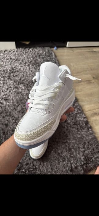 Jordan 3 pure white Suceava • OLX.ro