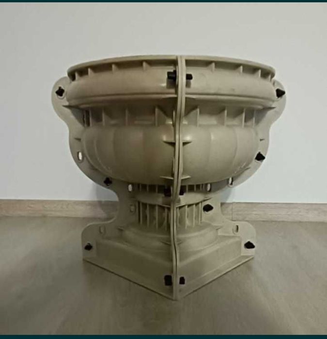 Matrita Ghivece Flori Gradina Dej • OLX.ro