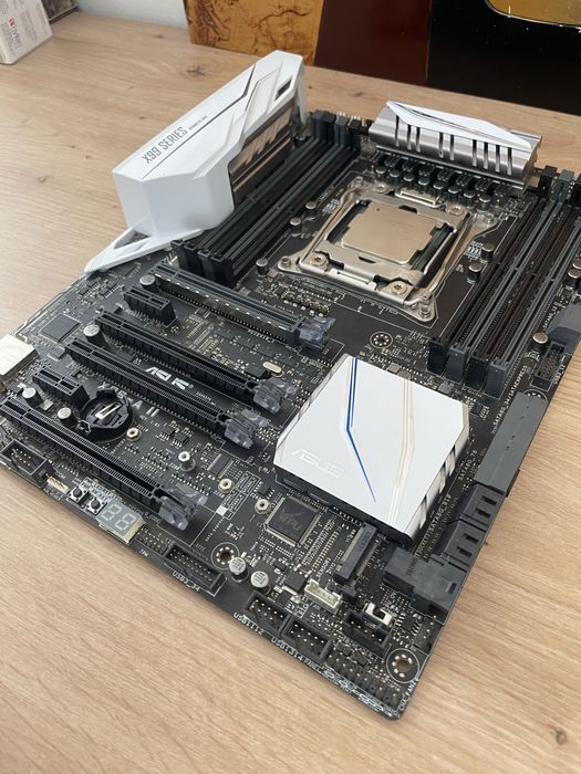 ASUS X99-A II + Intel Core i7-6850k+cooler+Carcasa Antec p190+bonus ...