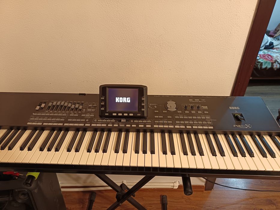 Korg pa 3x 76 clape Constanta • OLX.ro