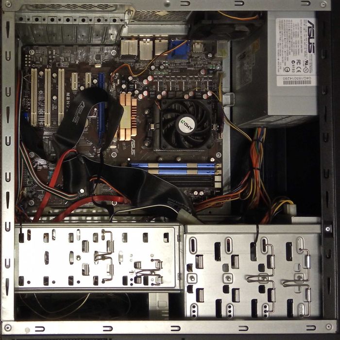 Asus Vento Chassis, Захранване ASUS 400W гр. София Оборище • OLX.bg