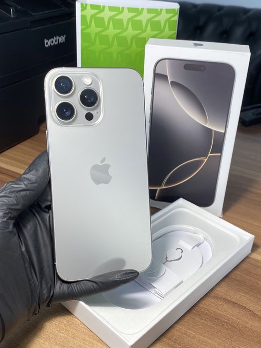 IPhone 16 Pro Max • 256 GB • Natural Titanium Suceava • OLX.ro
