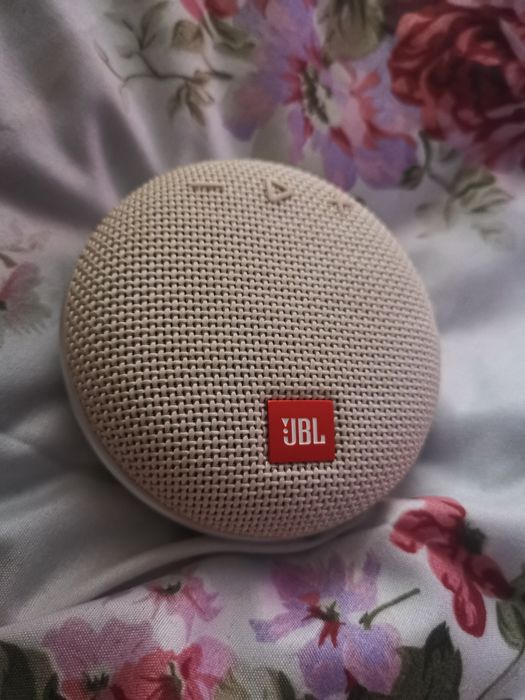 Vand boxa portabila harman kardon go play, JBL clip3 Bucuresti Sectorul 4 • OLX.ro