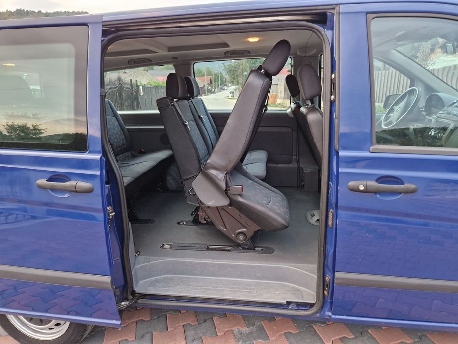 Mercedes vito 8+1 locuri Horezu • OLX.ro