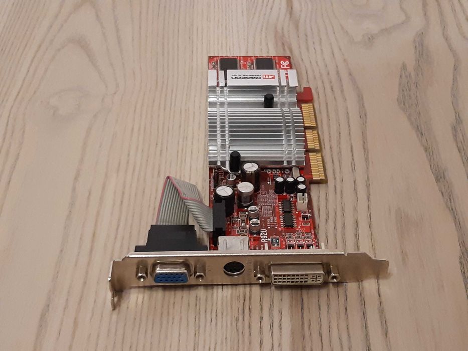 Ati Radeon 9250 128 bit AGP low profile (foarte rara-carcase inguste ...
