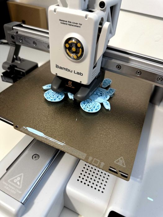 Vând Bambu Lab A1 Mini + Filament Original PLA Basic Alb Bucuresti ...