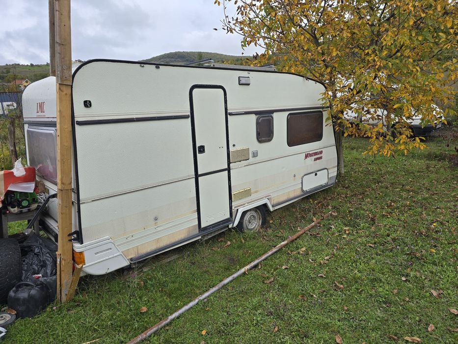 Vând rulota inmatriculata Dosu Bricii • OLX.ro