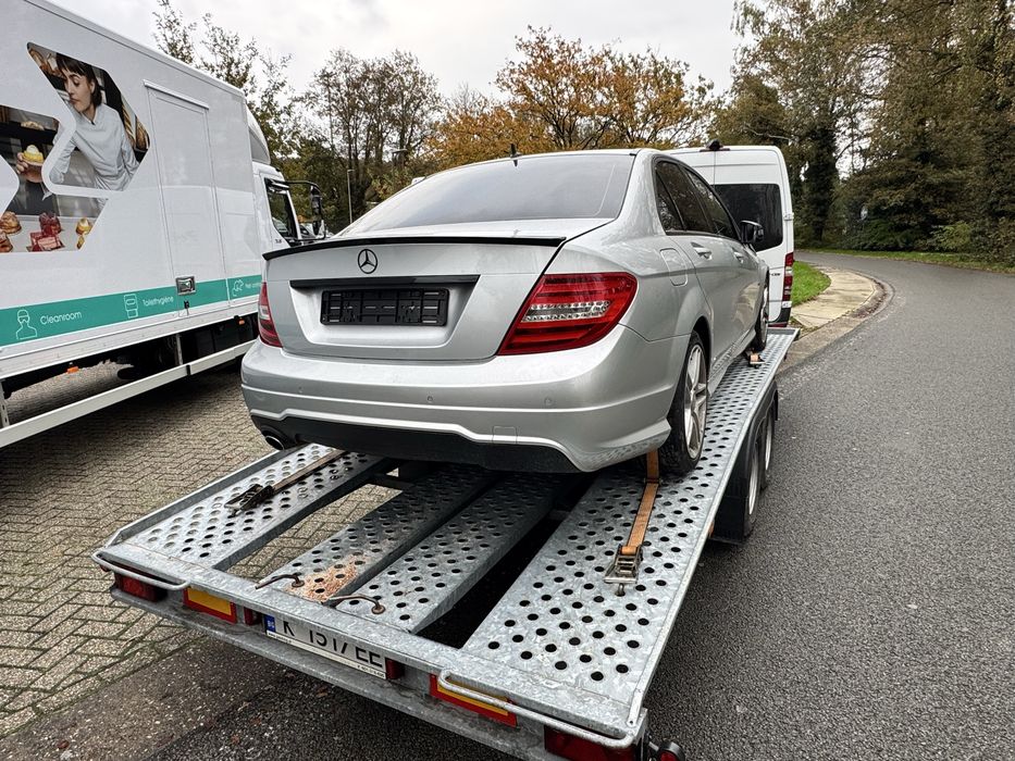 Mercedes c 180 AMG изпълнение с. Кирково • OLX.bg