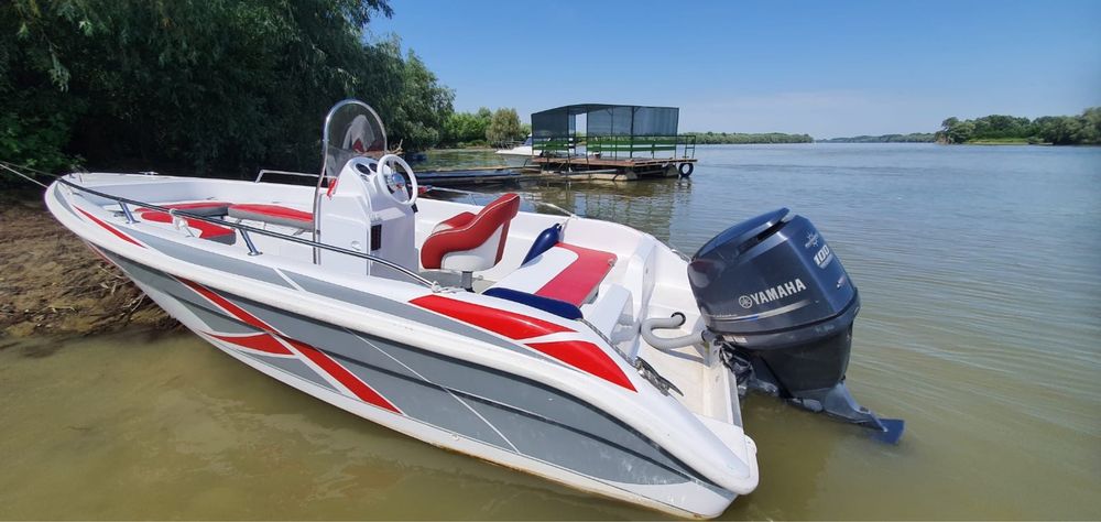 Barcă delphin 5.5 Harsova • OLX.ro