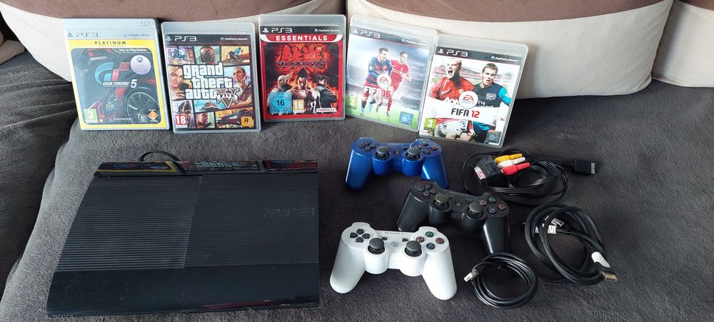 PlayStation 3 + 3 контролера и 5 игри гр. София Дианабад • OLX.bg