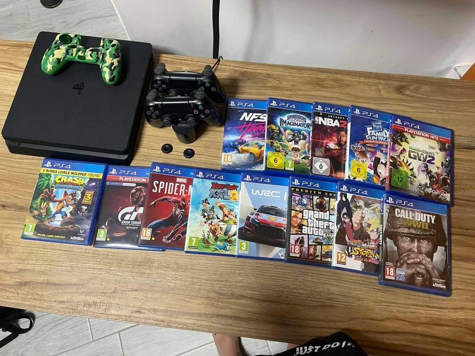 Продавам Плейстейшън 4 - PS 4 slim - оригинален гр. Пловдив Въстанически • OLX.bg