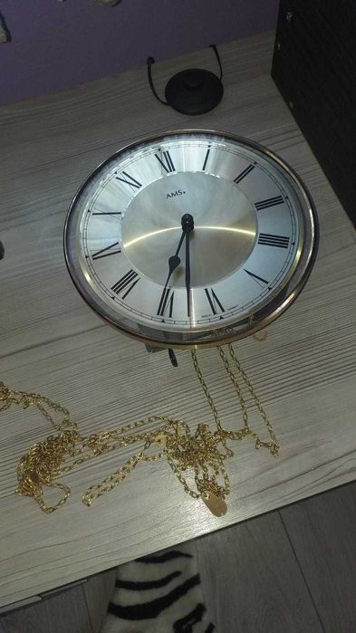 Ceas de perete cu pendul mecanic AMS Pui • OLX.ro