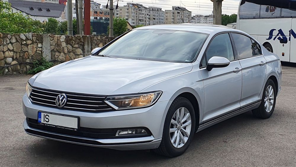 VW passat b8 2017 benzina 1.4tsi berlina, de noua din România Iasi • OLX.ro