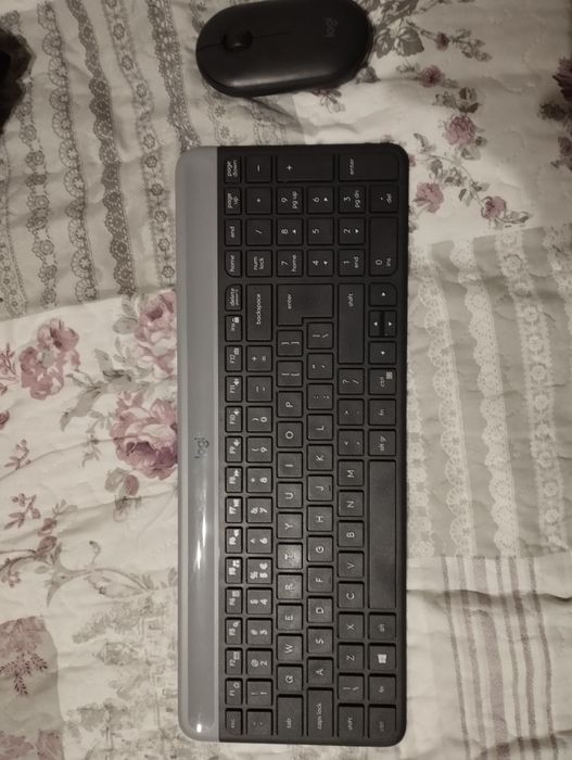 Клавиатура и мишка Logitech k470 гр. София Студентски град • OLX.bg