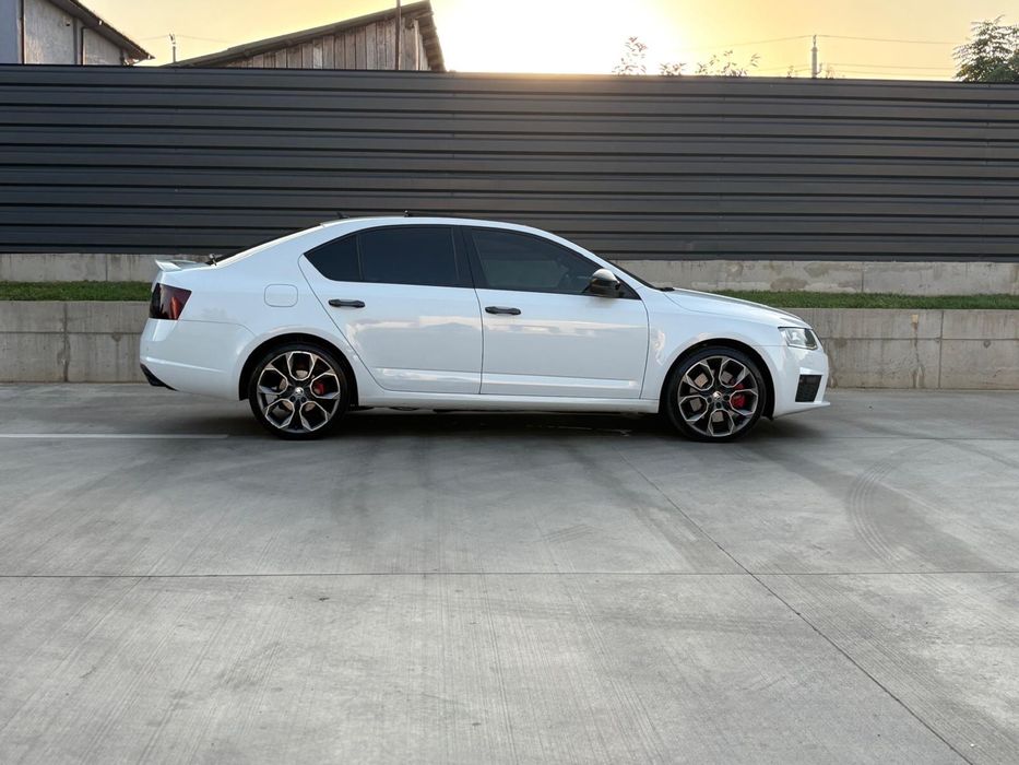 SKODA OCTAVIA VRS 2.0 TDI 184cp/2015/nu raspund la mesaje Constanta ...