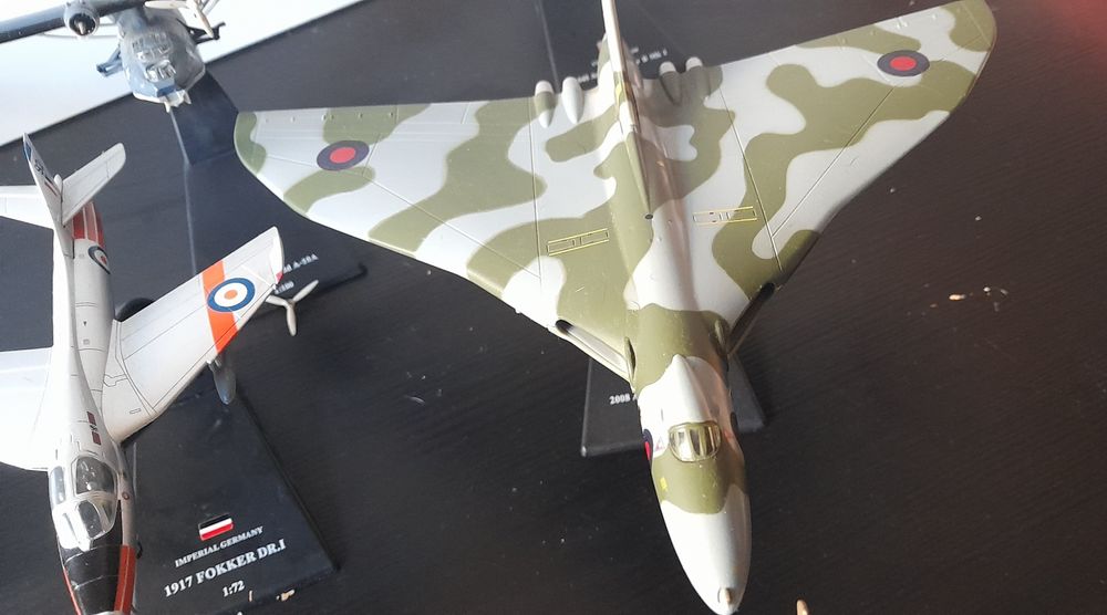 Amer collection самолети колекция метални резервни поставки самолет гр ...