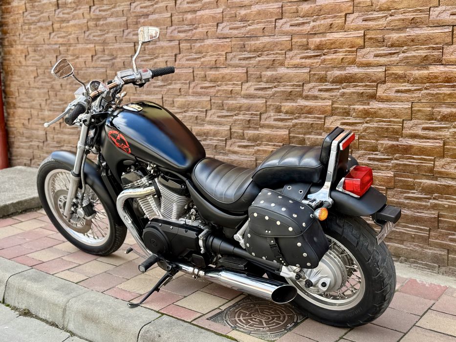 Suzuki Intruder VS 700 Baru • OLX.ro