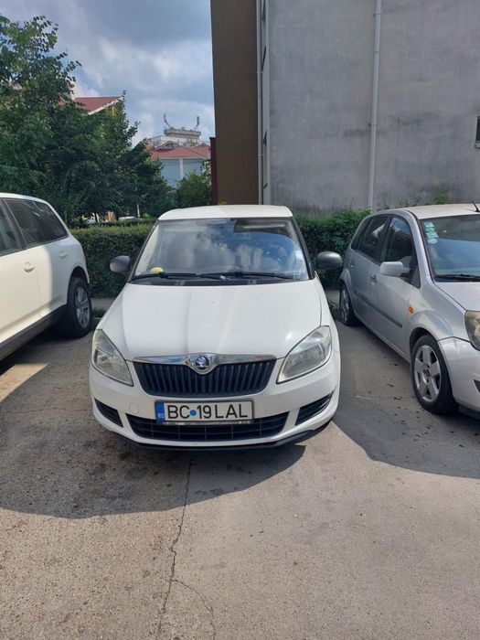 Autoturism Skoda Bacau • OLX.ro