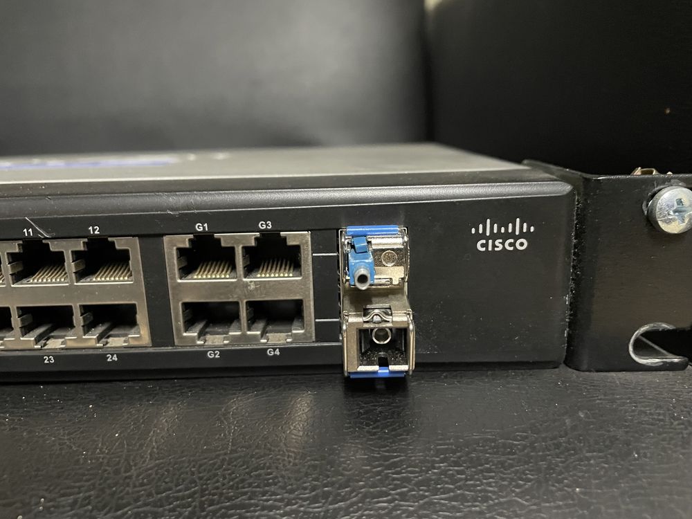 CISCO LINKSYS суитч комутатор SPS224G4 гр. Ямбол Генерал Заимов • OLX.bg