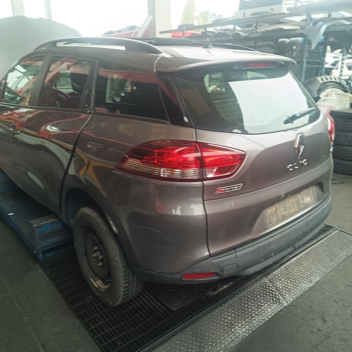 Usi spate Renault Clio 4 an 2018 Break Postavari • OLX.ro