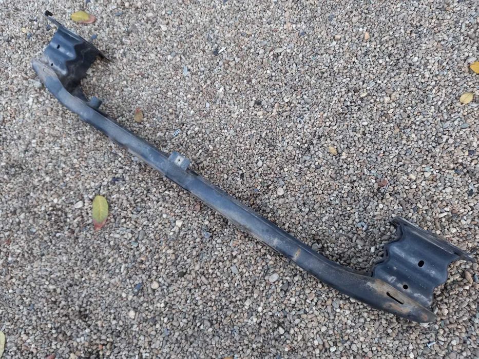 Citroen C3, bara fata cu grile si bandouri, armatura bara, capota ...