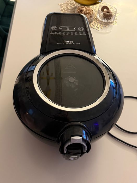 Въздушен фритюрник ACTIFRY GENIUS XL 2v1 YV970815, Tefal с. Лозен • OLX.bg
