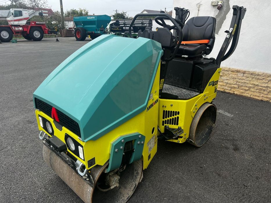 Mini Cilindru compactor Amman ARX12 Harsova • OLX.ro