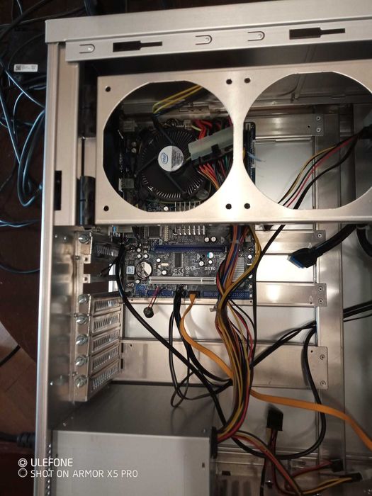 Vand unitate PC dual-core pret 300 lei Ploiesti • OLX.ro