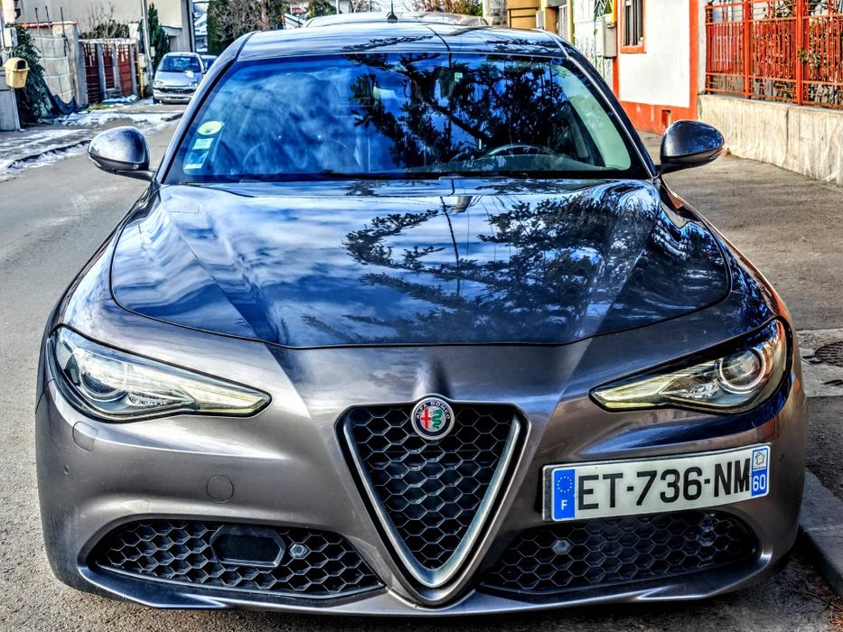 Alfa Romeo Giulia 2018 2,2d 180cp EURO 6 FULL Padele var BMW Audi VW ...