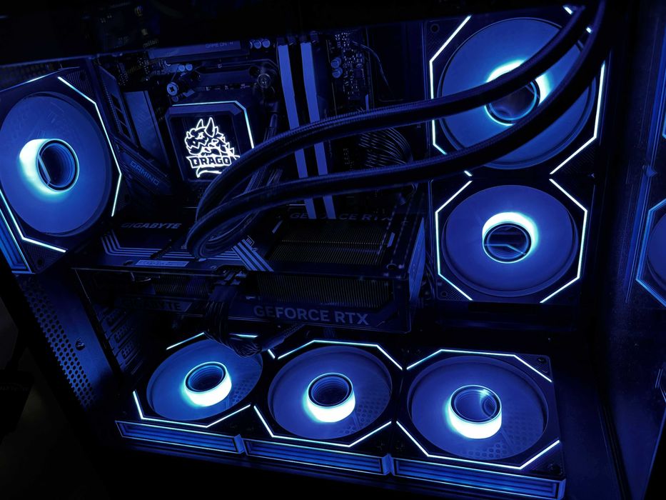 PC Gaming DRAGON Epic Powered by GIGABYTE, doar IASI personal Iasi • OLX.ro