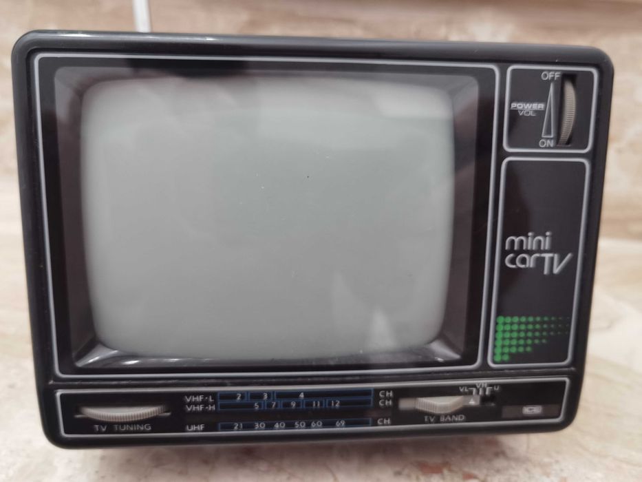 Televizor Vintage MiniCarTV ICE 1002 Bacau • OLX.ro