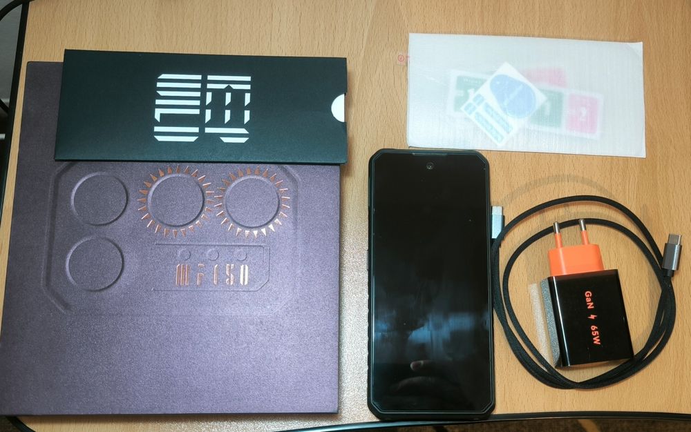 Telefon Raptor F150 cu camera termoviziune/ termica si Night Vision ...