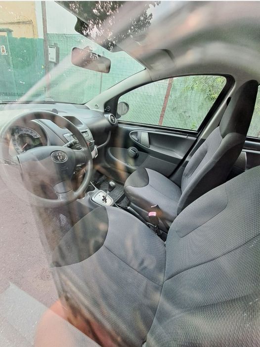 Toyota Aygo cutie automata robotizata Bucuresti Sectorul 1 • OLX.ro