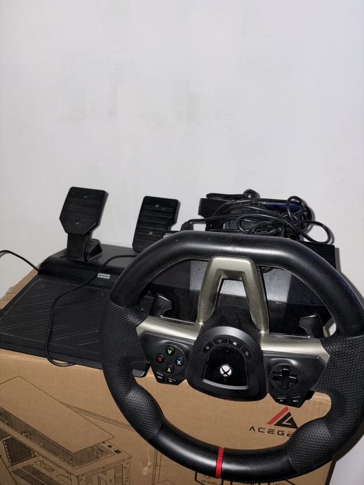 Volan Gaming Hori Xbox One/PC Dosu Bricii • OLX.ro