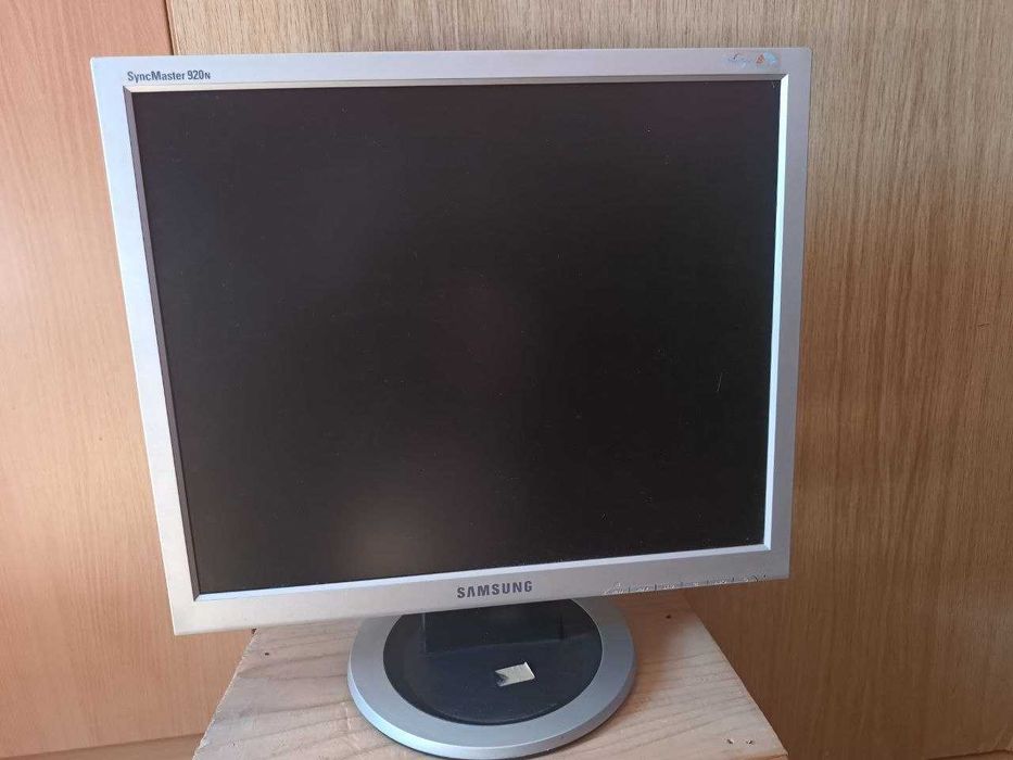 Monitor LCD Samsung SyncMaster 920N Bucuresti Sectorul 6 • OLX.ro