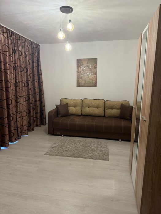Închiriez garsoniera Targu Jiu • OLX.ro