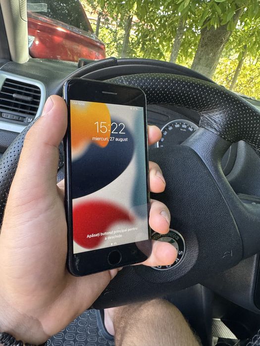 Iphone 8. Focsani • OLX.ro