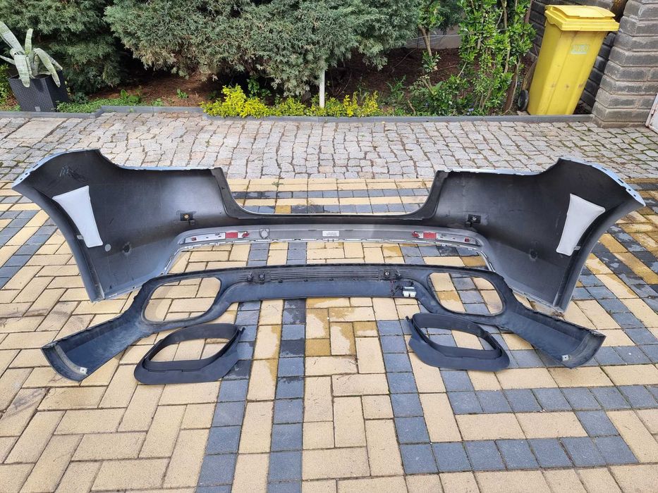 Задна броня за Porsche Panamera 971 с дифузьор, пластмаси и датчици гр ...