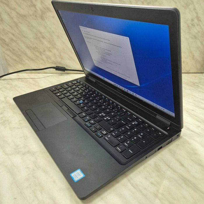 Laptop Dell Latitude 5590 Intel Core i5-850U 8GB 240gb SSD Zeus 33616 ...