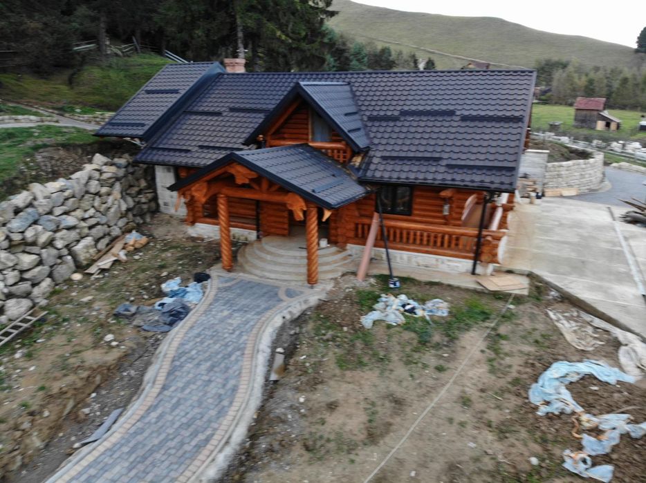 Case,cabane din lemn rotund bustean Campulung Moldovenesc • OLX.ro