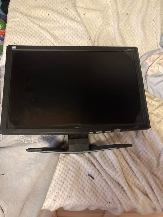Monitor Acer vechi Constanta • OLX.ro