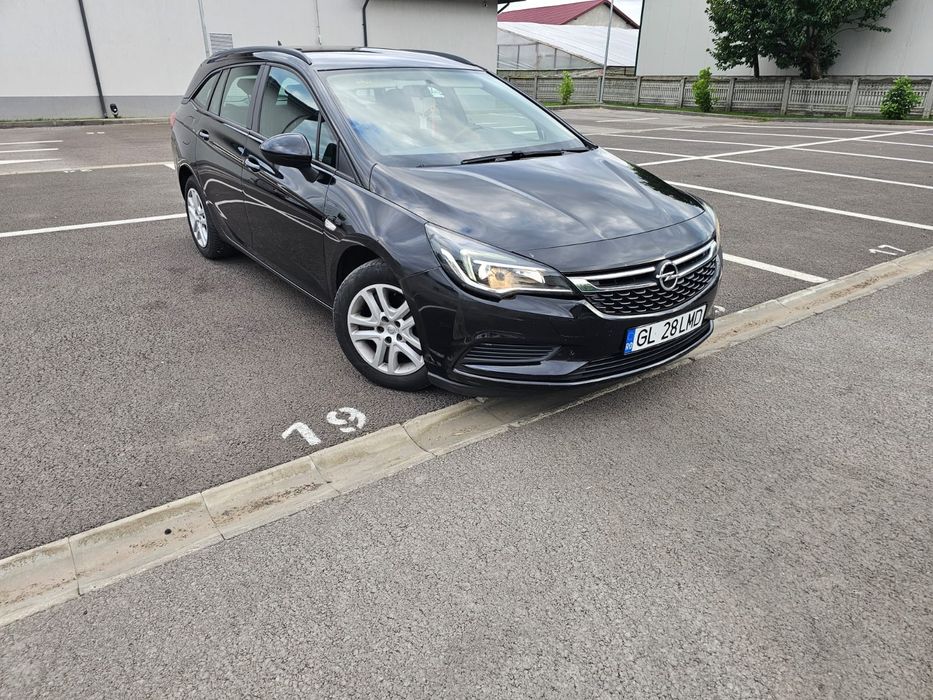Opel Astra k sports tourer stare excelenta de bună Matca • OLX.ro