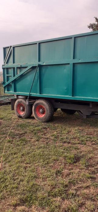 Vind remorca basculabila de 8 t da se poate pune 10 t Stauceni • OLX.ro