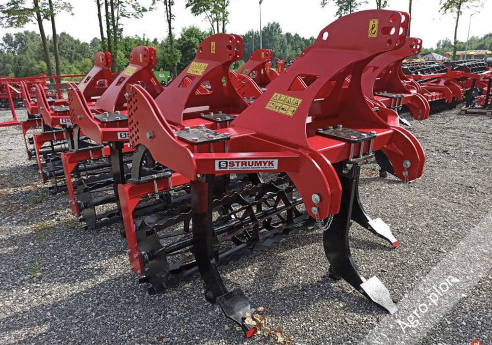 Scarificator Strumyk Premium 3-5 Ancore cu Tavalug Nou Poiana • OLX.ro