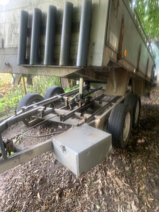 Vand remorca pe doua axe basculanta. Baia Mare • OLX.ro