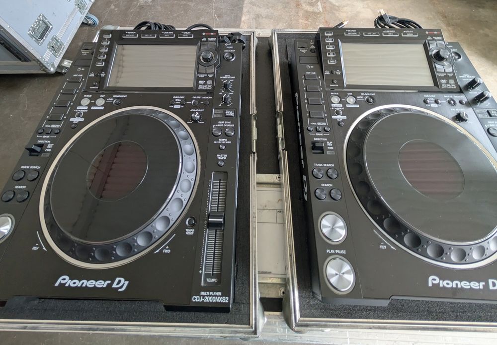 Pioneer Cdj 2000 NXS2 Arad • OLX.ro