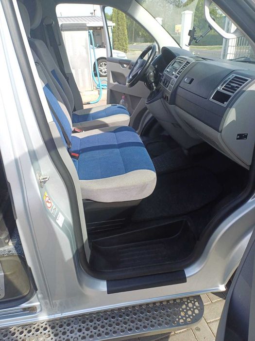 Vw T5 VIP Transporter 8+1 locuri, 2,0 tdi, 140 CP, Euro 5 Beius • OLX.ro