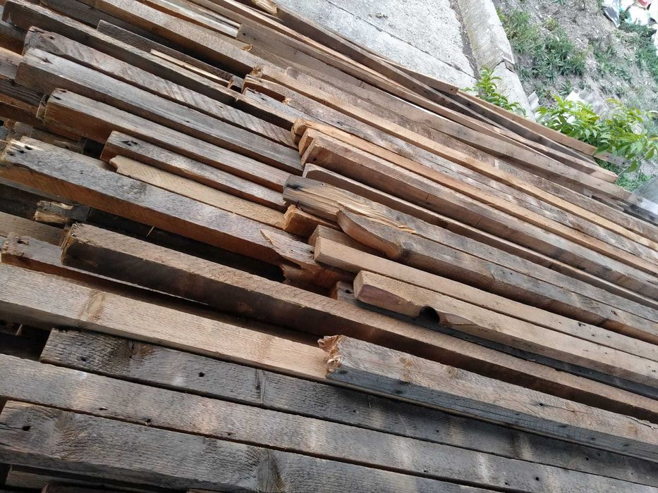 Capriori si grinzi de brad si placi de azbociment pt acoperis Brasov ...