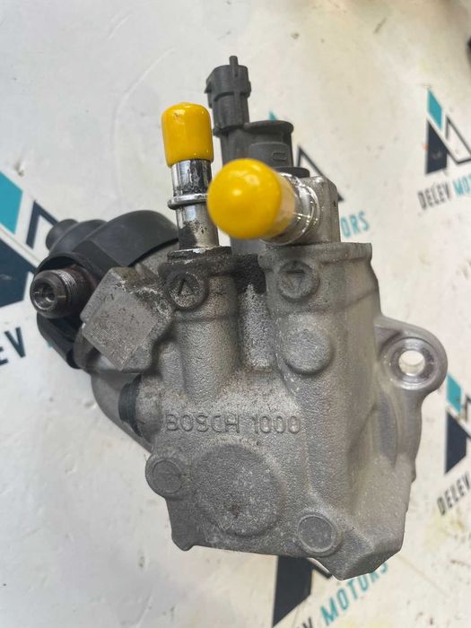 Помпа за високо налягане 33100-2F600 от Kia Sportage 2.0 CRDI с ...